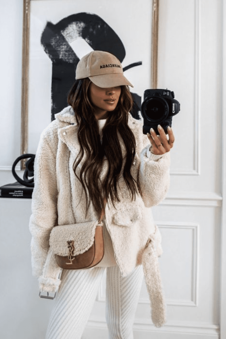 16 Beautiful Winter Handbag Trends for 2024